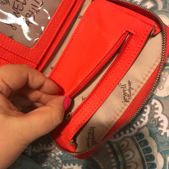 thirty-one | Bags | Wallet | Poshmark